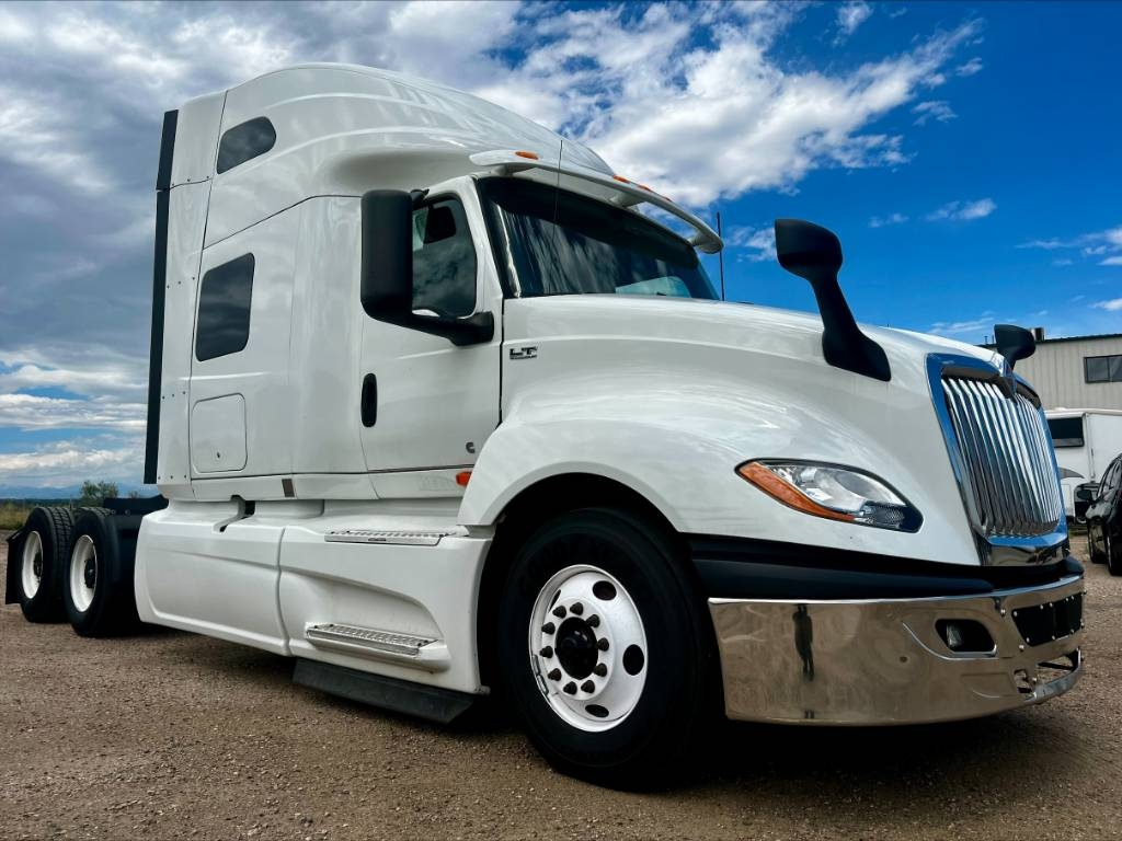 International Heavy Duty Trucks & Truck Trailers For Sale | Ritchie List