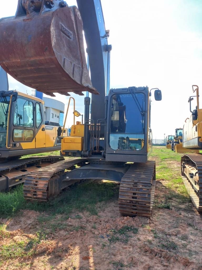 Volvo EC 200 D | sn - Crawler Excavators - Construction Equipment ...