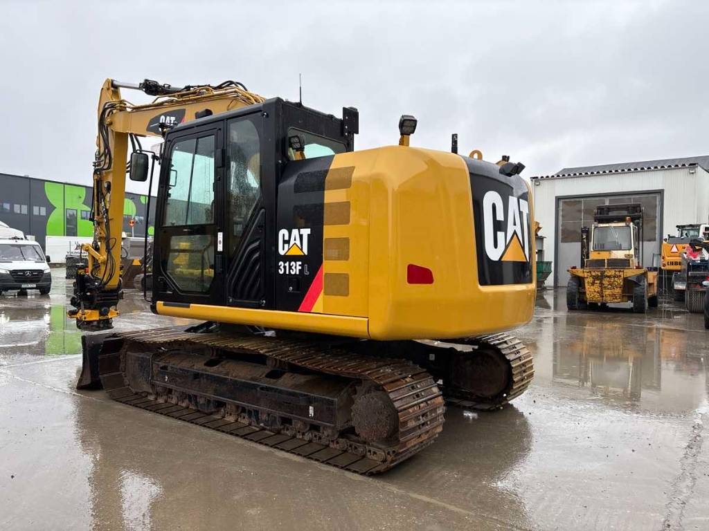 Buy Used CAT 313FL Crawler Excavator for sale in Stockholm, Sweden ...