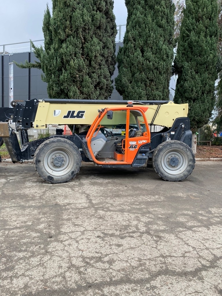JLG 1255