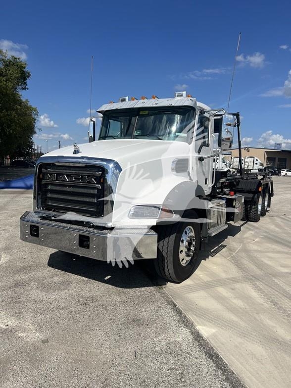 Mack GRANITE 64BR