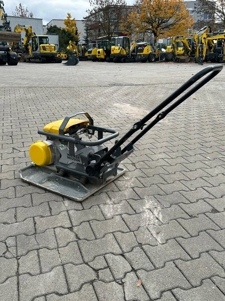 Wacker Neuson AP2560e - Vibratory Plates - Products - Wacker Neuson