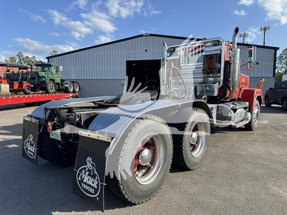 Mack SUPERLINER RW713