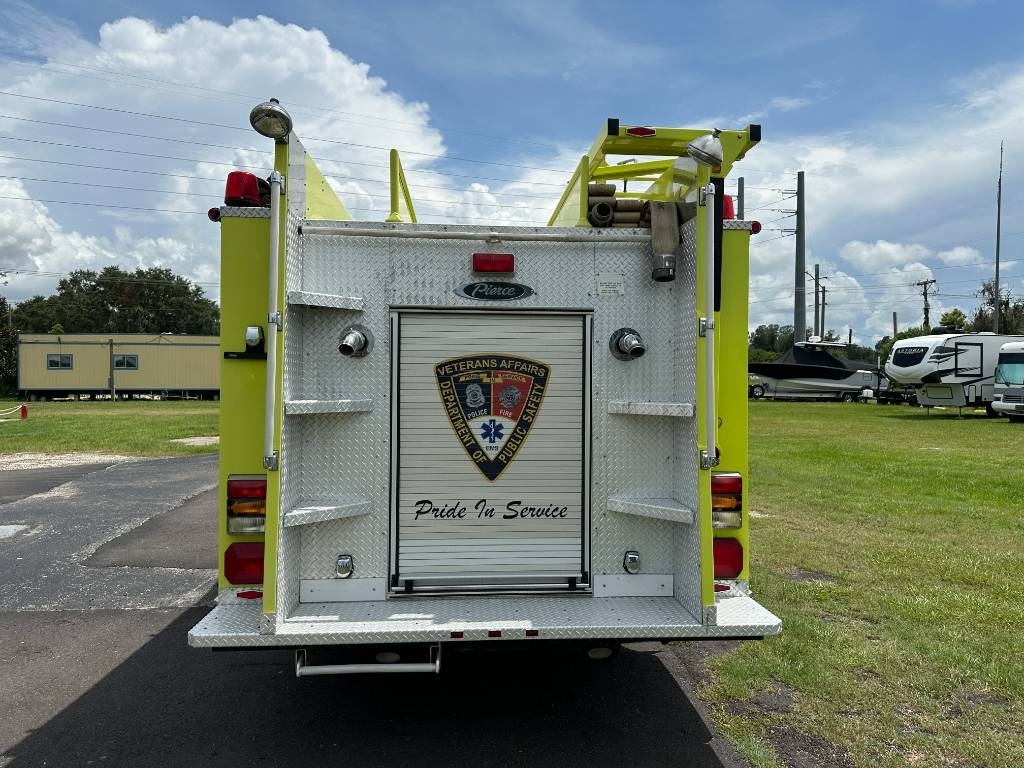 [Other] 2000 PIERCE QUANTUM FIRE TRUCK