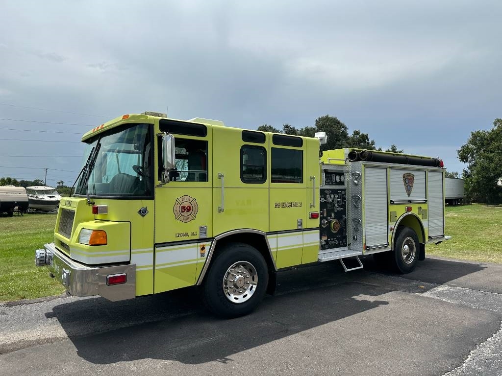[Other] 2000 PIERCE QUANTUM FIRE TRUCK
