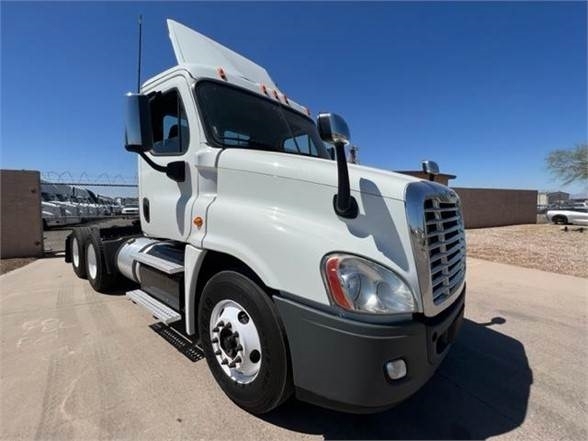 Freightliner CASCADIA 125