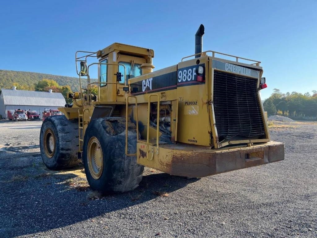 CAT 988 F