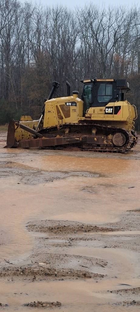 CAT D7E