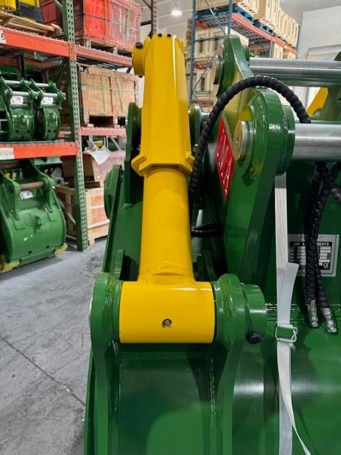 JM Attachments 42" FM Series Claw Bucket for Caterpillar 315