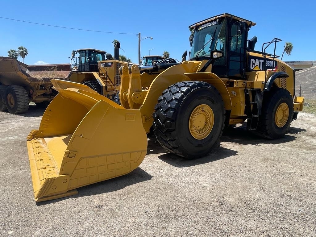 CAT 980M