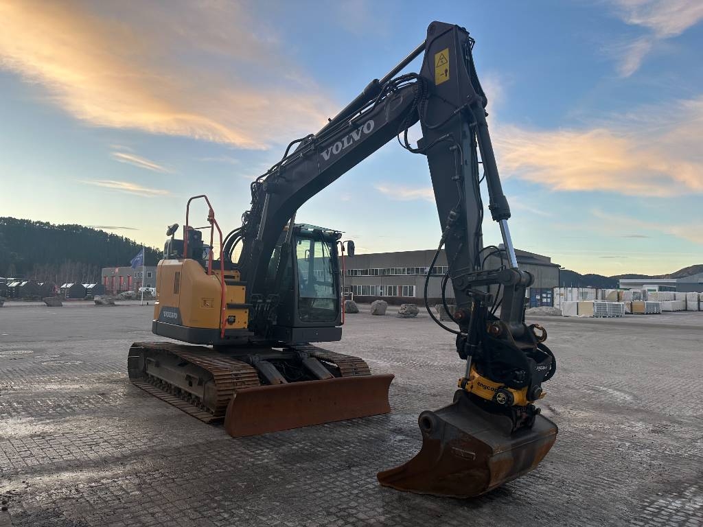Volvo ECR145EL - Crawler excavators - Construction - Volvo Emea