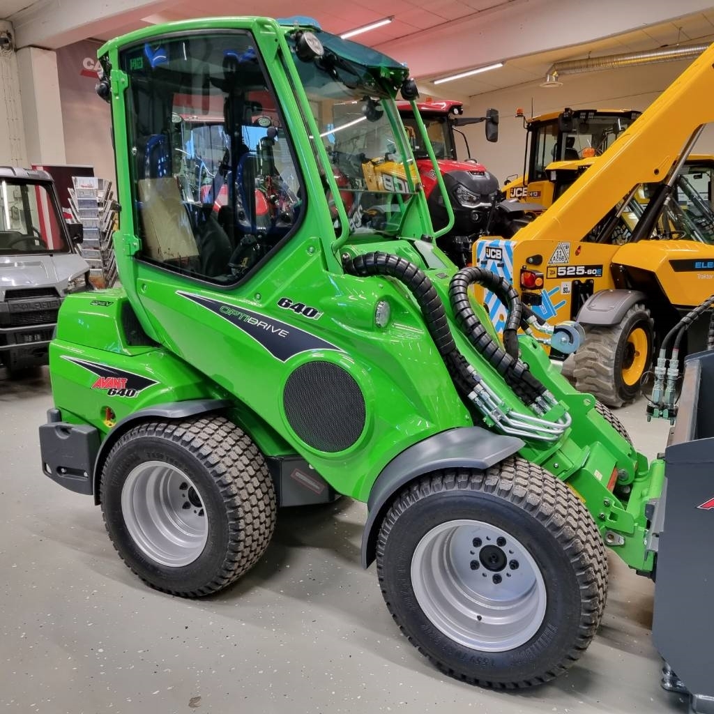 Avant 640i 20km/h, GT hytt m Värme - Kompaktlastare - Entreprenad ...