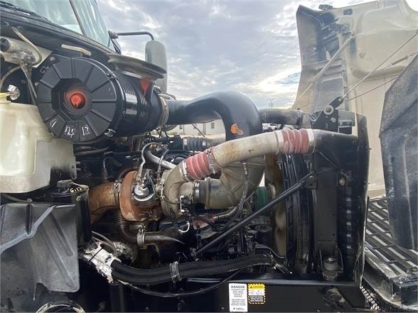 Mack VISION CXN613