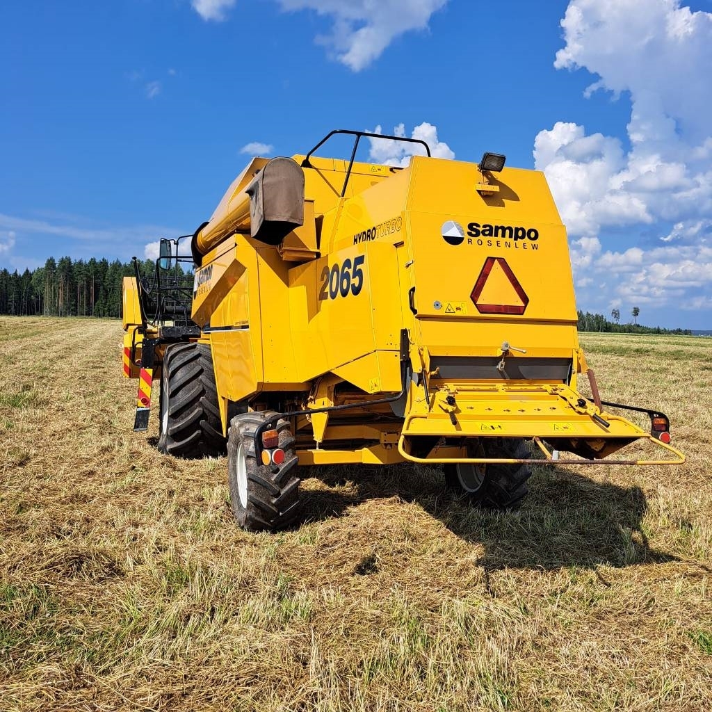 Sampo 2065 DL ohjaamo 3,9 m vain 705 kelatuntia - Leikkuupuimurit ...