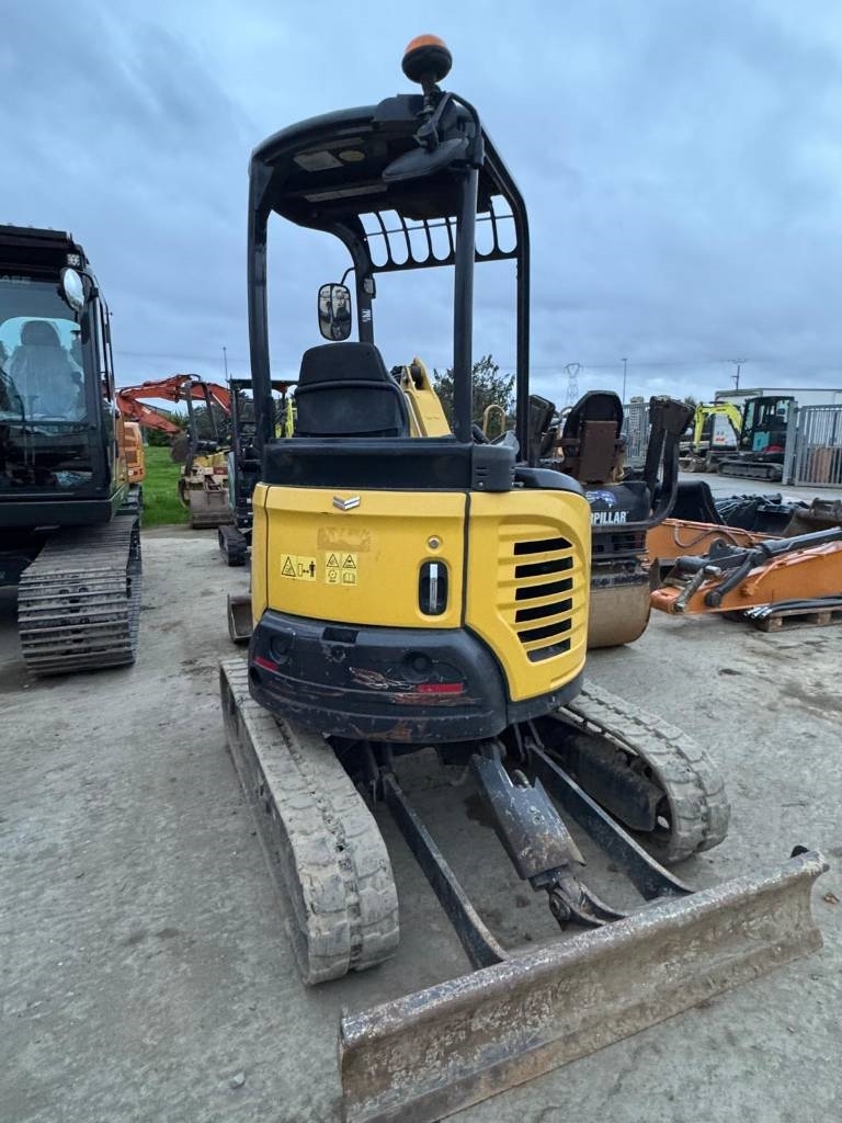 Yanmar Vio 26 - Mini Excavators - Construction - Construction Machinery ...