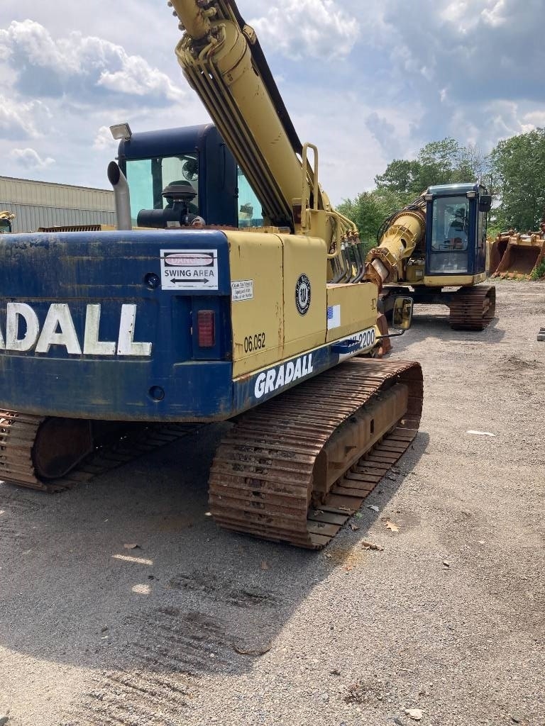 Gradall XL 2200
