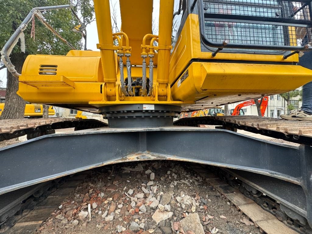 2022 Komatsu PC 210 LC-8 Used Tracked Excavator for sale | P&E