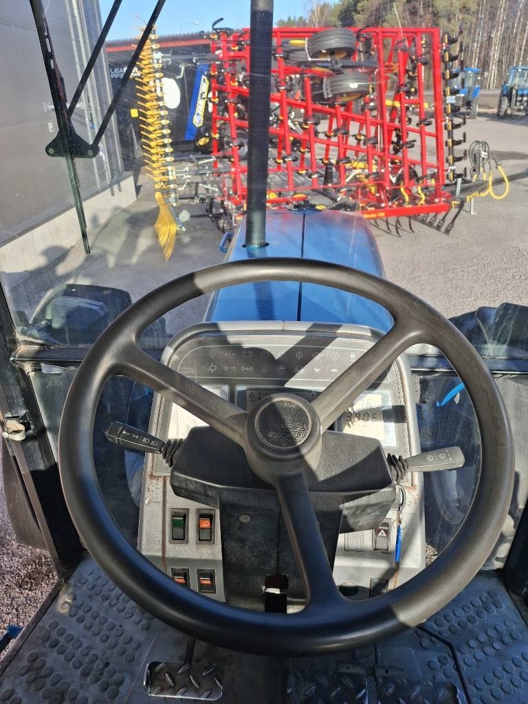 Ford 8340 SLE - Traktorit - Maatalous - Agritek-vaihtokoneet