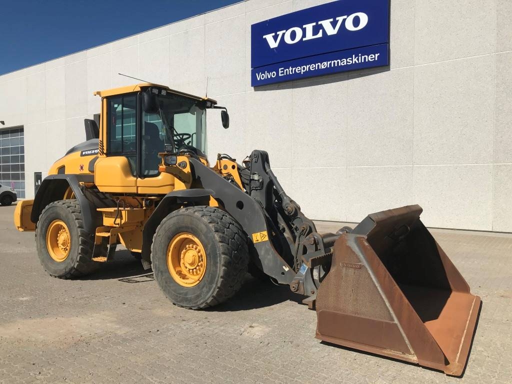 Volvo L70H - Wheel Loaders - Construction Equipment - Volvo CE EMEA ...