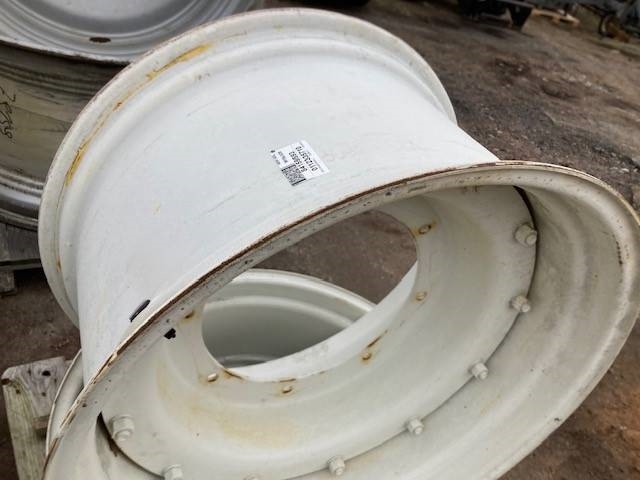 CNH Puma/ T7 - Däck, hjul och fälgar - Lantbruk - Begagnade maskiner