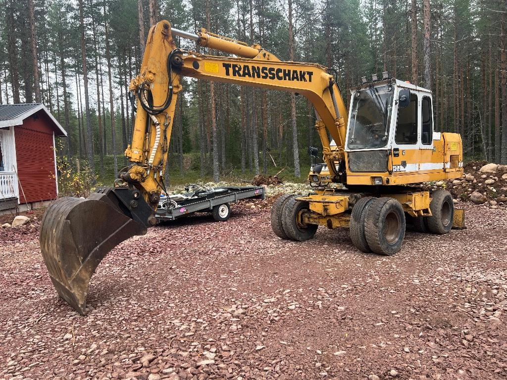Liebherr 902 | Polar Machine Trading