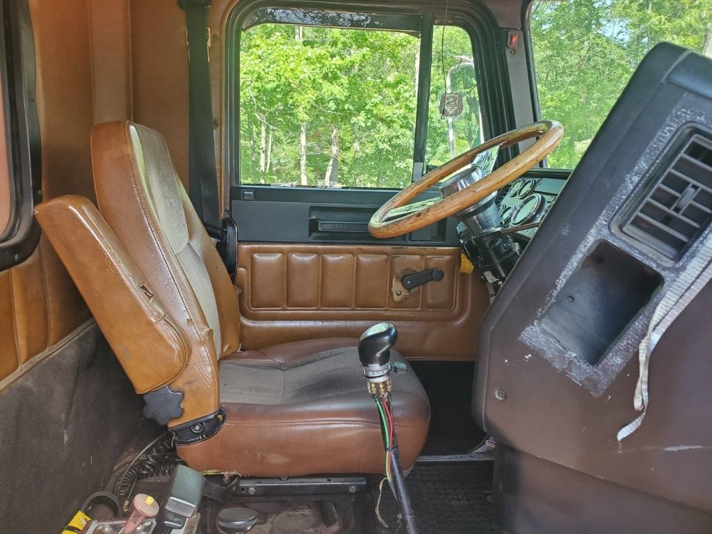 Freightliner FLD 120