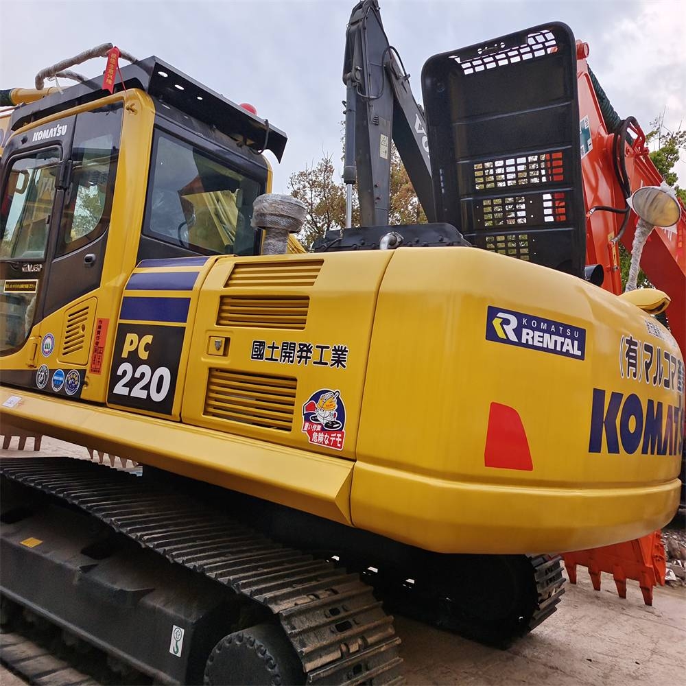 2022 Komatsu PC 220-8 (1166664) | P&E
