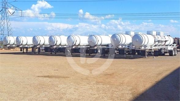 Tiger DOT 407-412/SP12516 COMPOSITE / FRP TWO COMPARTMEN