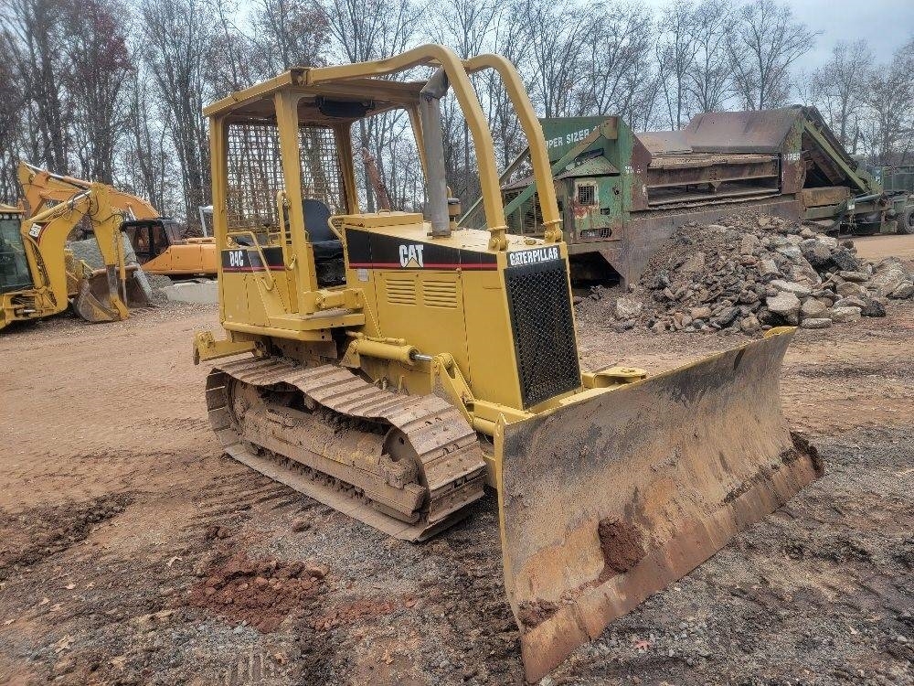 CAT D 4 C