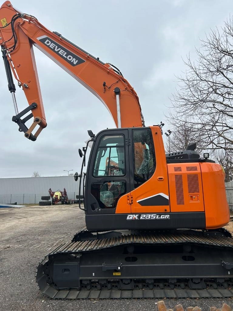 Develon DX 235 LCR-7 - Crawler excavators - Construction - Construction ...