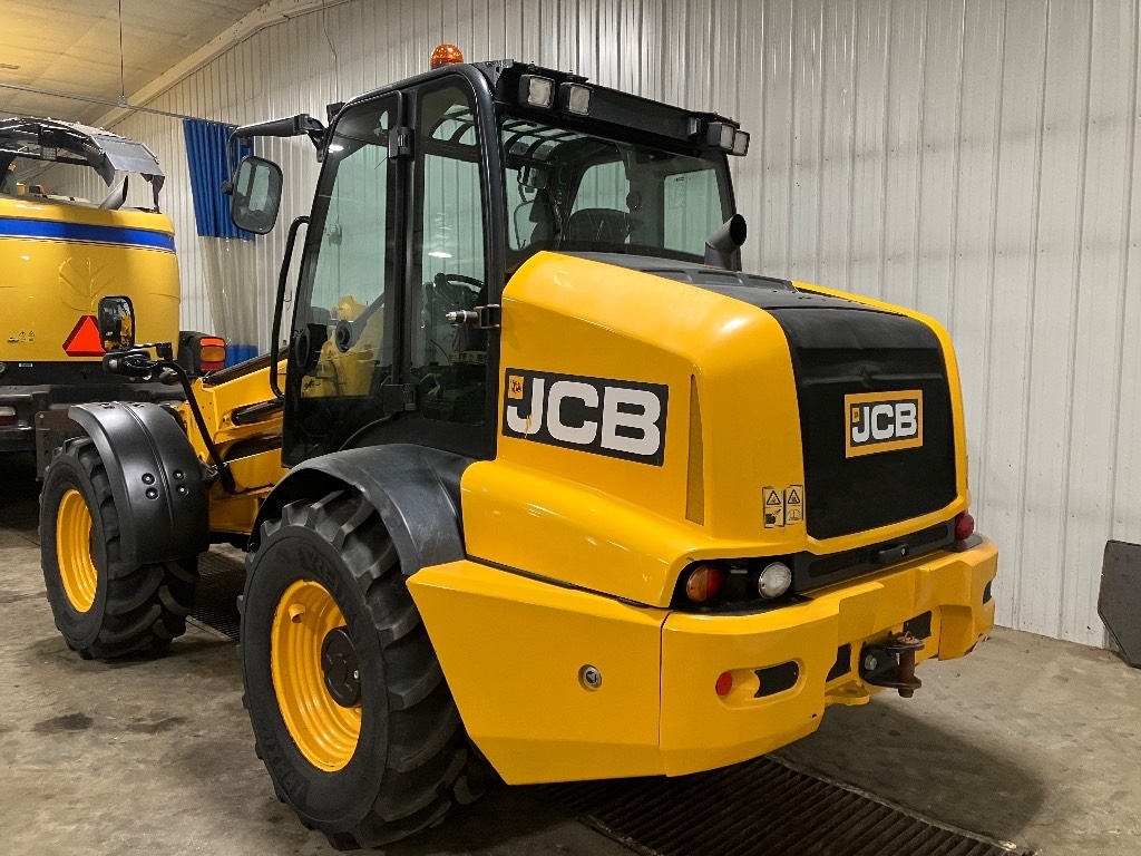 JCB TM 320