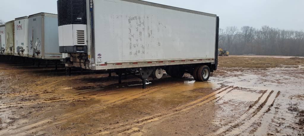 Utility PUP REEFER WITH LIFT GATE