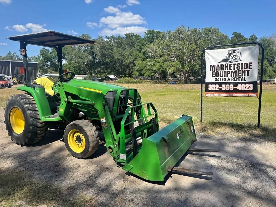 John Deere 3038 E
