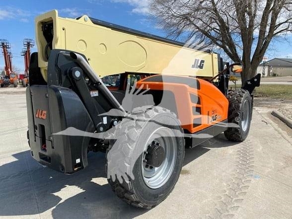 JLG 1255