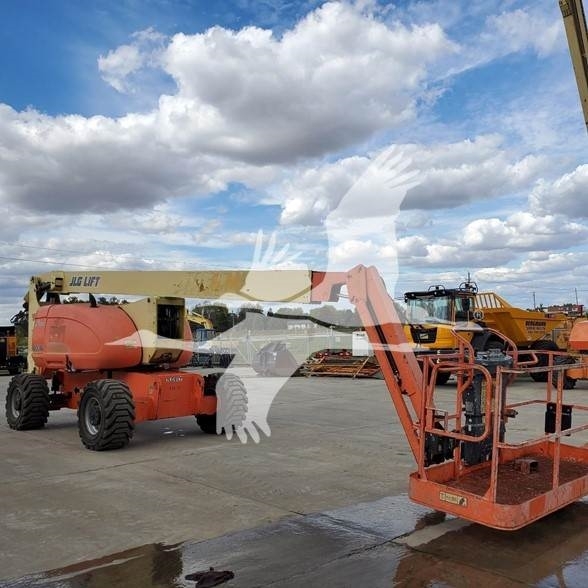 JLG 800AJ