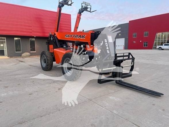 SkyTrak 8042