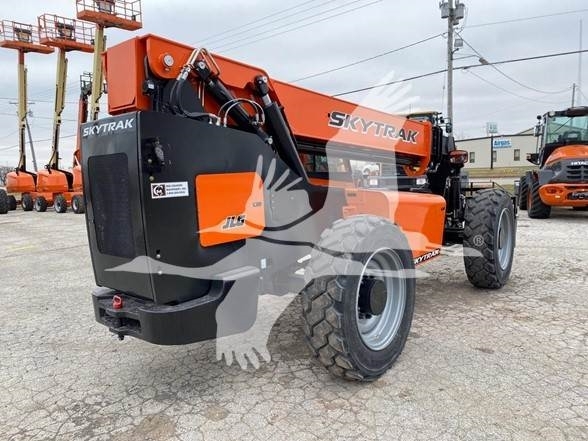 SkyTrak 8042