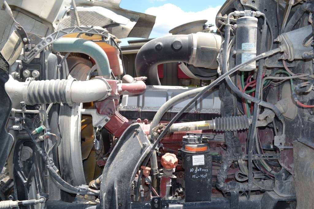 Mack Pinnacle CHU 613