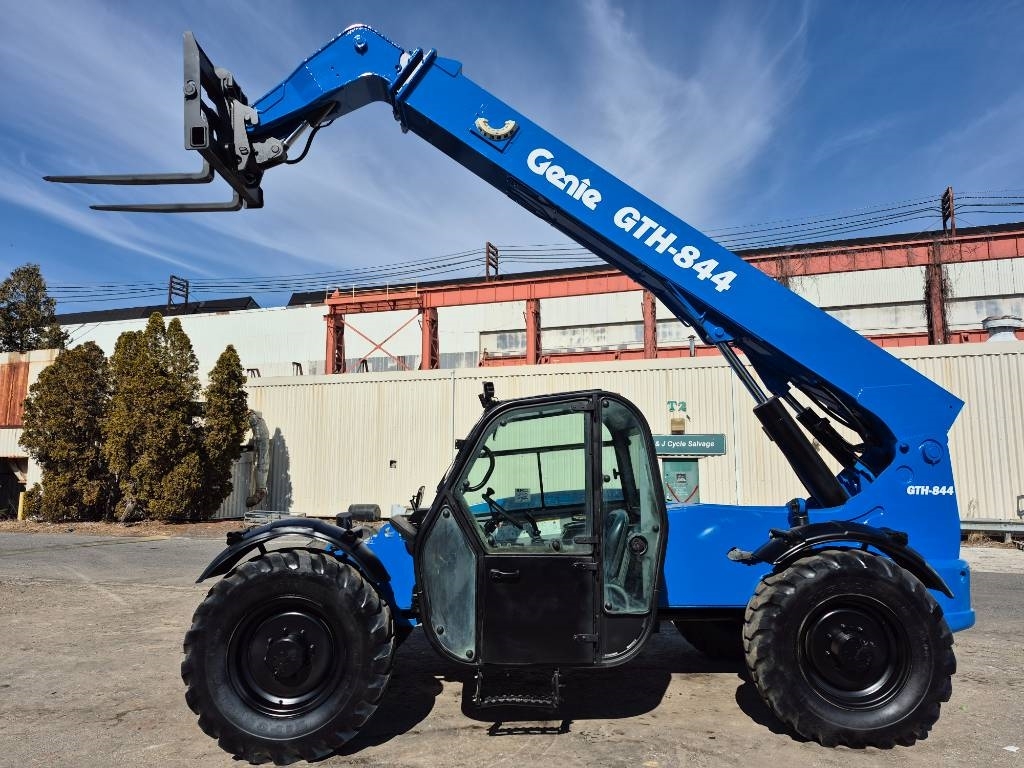 Genie GTH 844