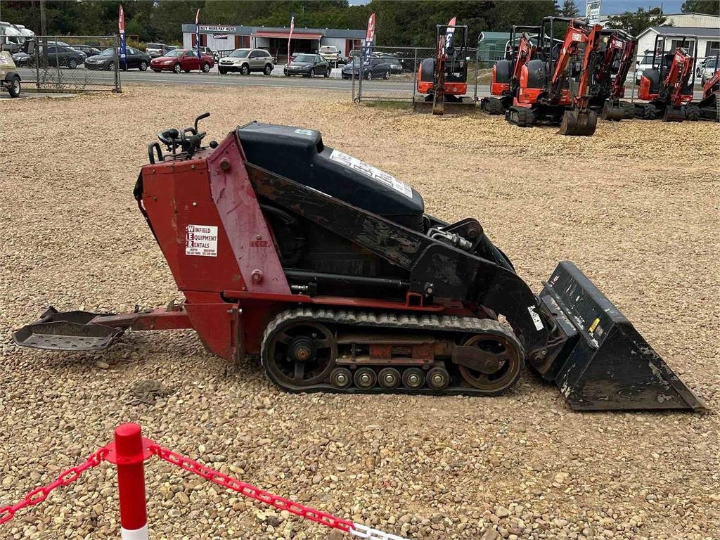 Toro Dingo TX 525