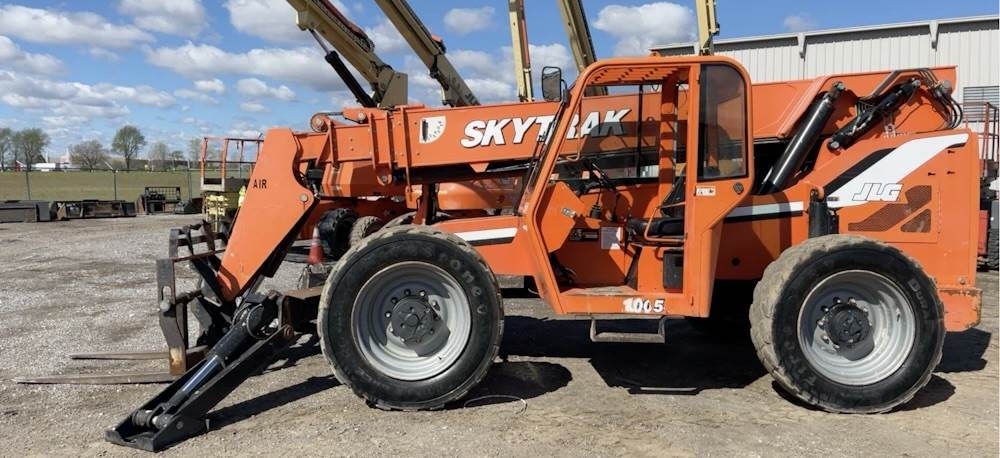 SkyTrak 10054