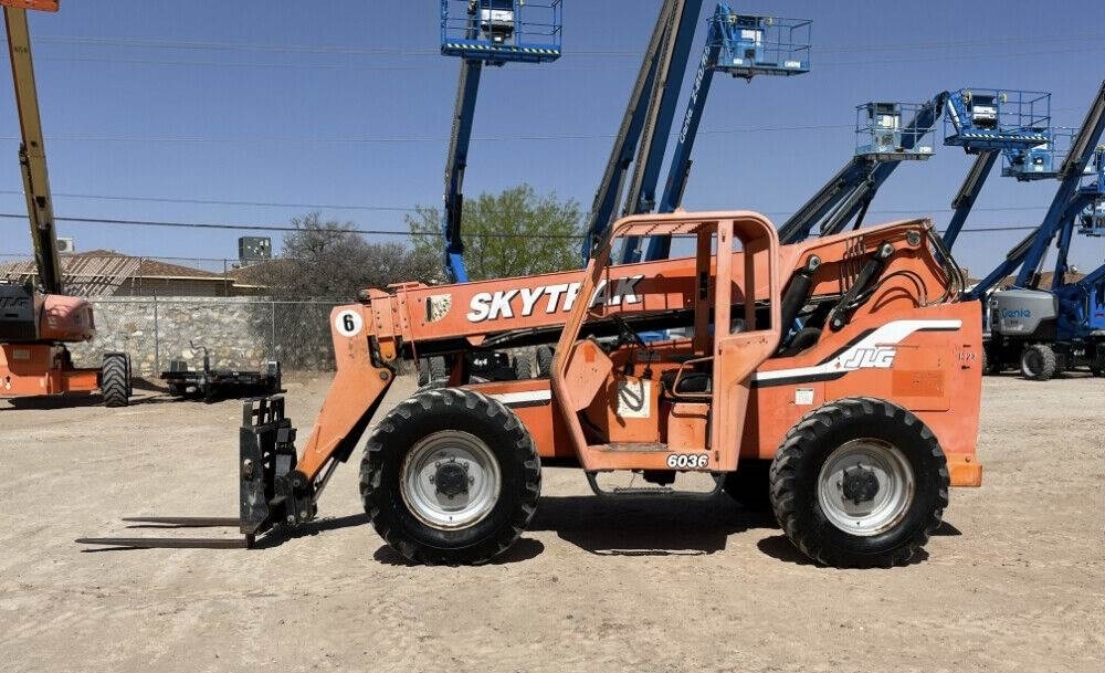 SkyTrak 6036 Telehandler