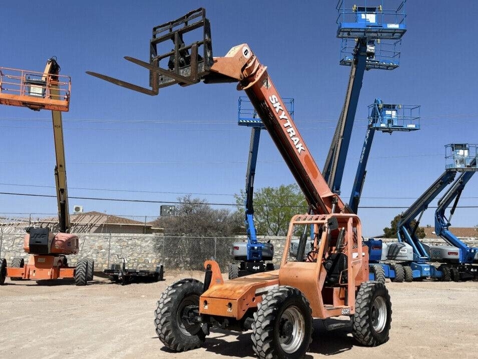 SkyTrak 6036 Telehandler