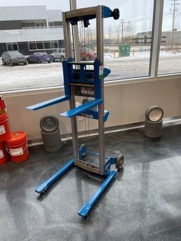 Genie GL-10 Material Lift