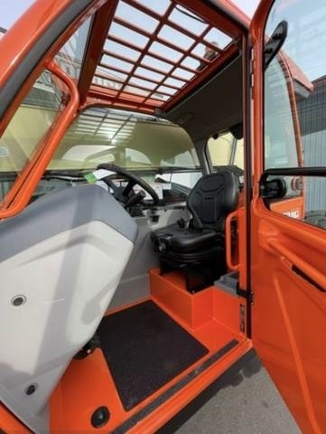 JLG 742 Telehandler