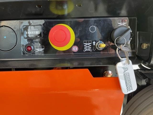 JLG R1932 Electric Scissor Lift