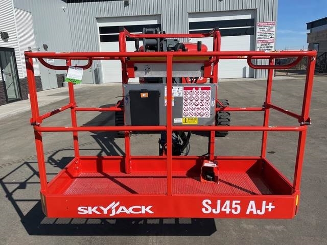 SkyJack SJ45 AJ+ Articulating Boom Lift