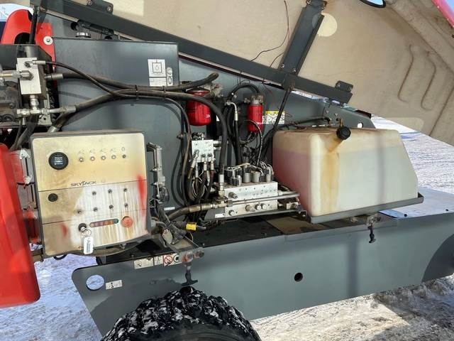 SkyJack SJ45T Telescopic Boom Lift