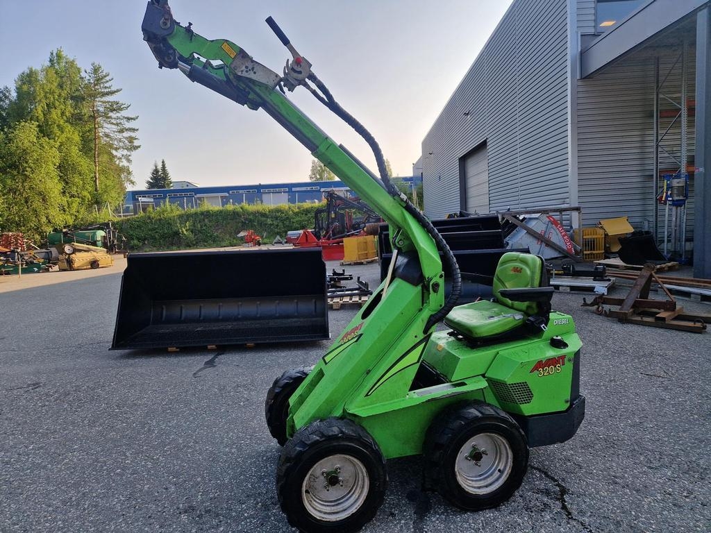 Avant 320S - Multi purpose loaders - Agriculture - Danish Agro Machinery