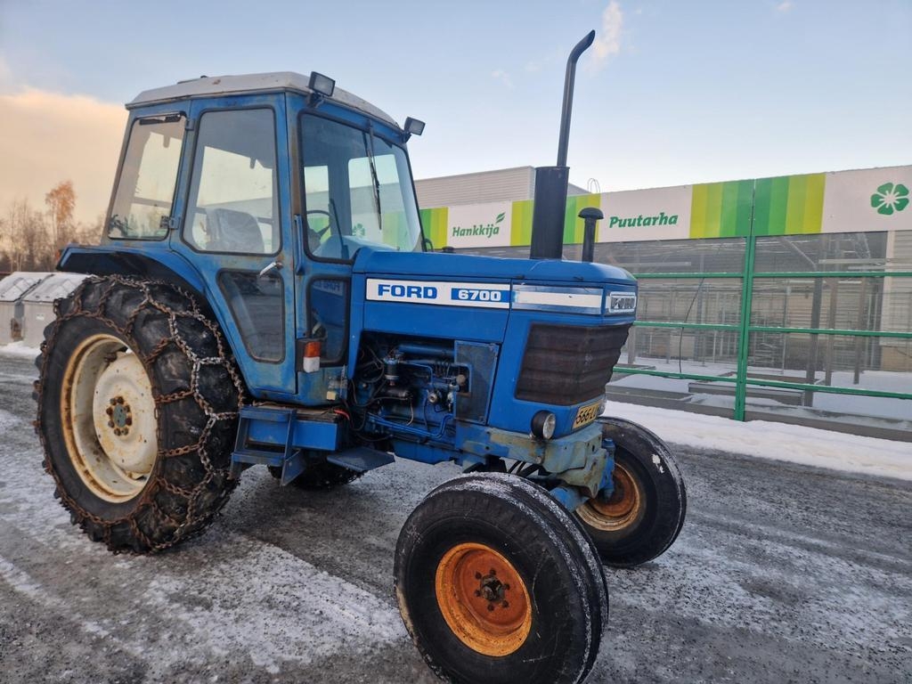 Ford 6700 2-VETO + KETJUT - Tractors - Agriculture - Danish Agro Machinery